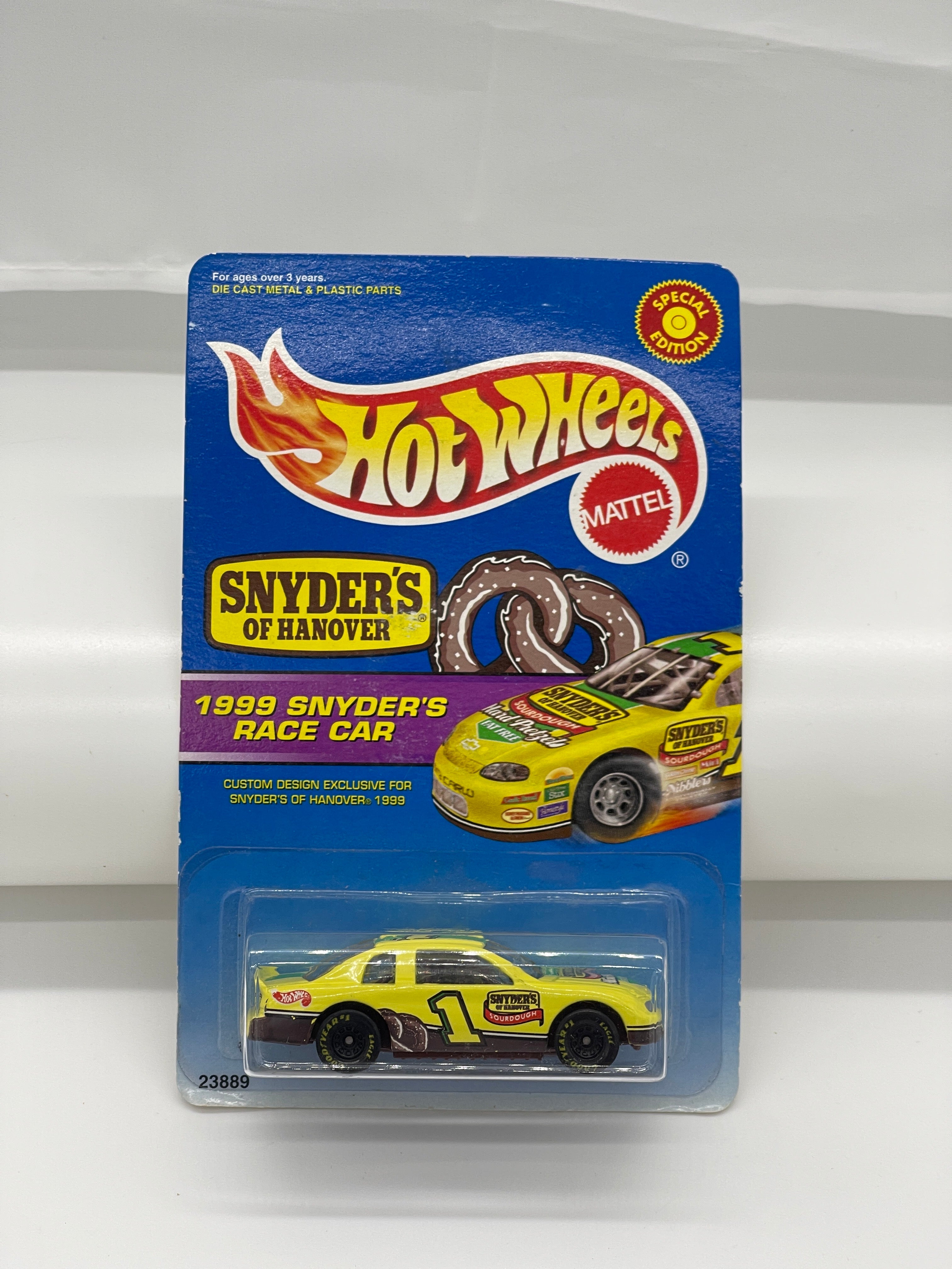 Hot Wheels 1999 Snyder’s Race Car – Hot Box Cars